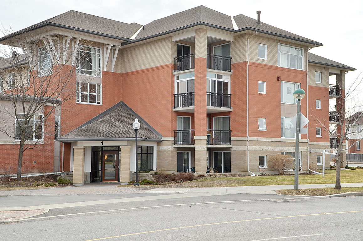 Meridian Place Centrepointe | Condo Curious